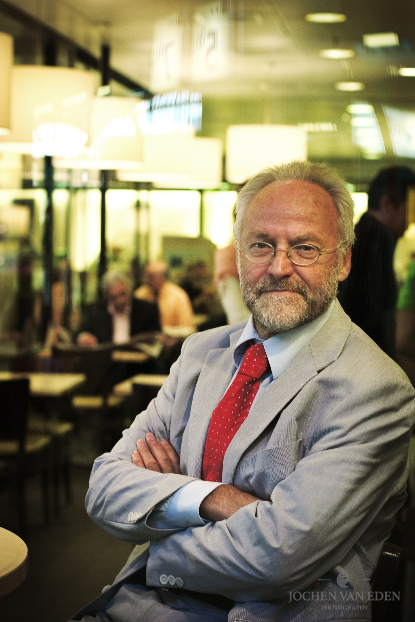 Ruut Veenhoven: The Authority on Happiness Research – Jochen van Eden ...